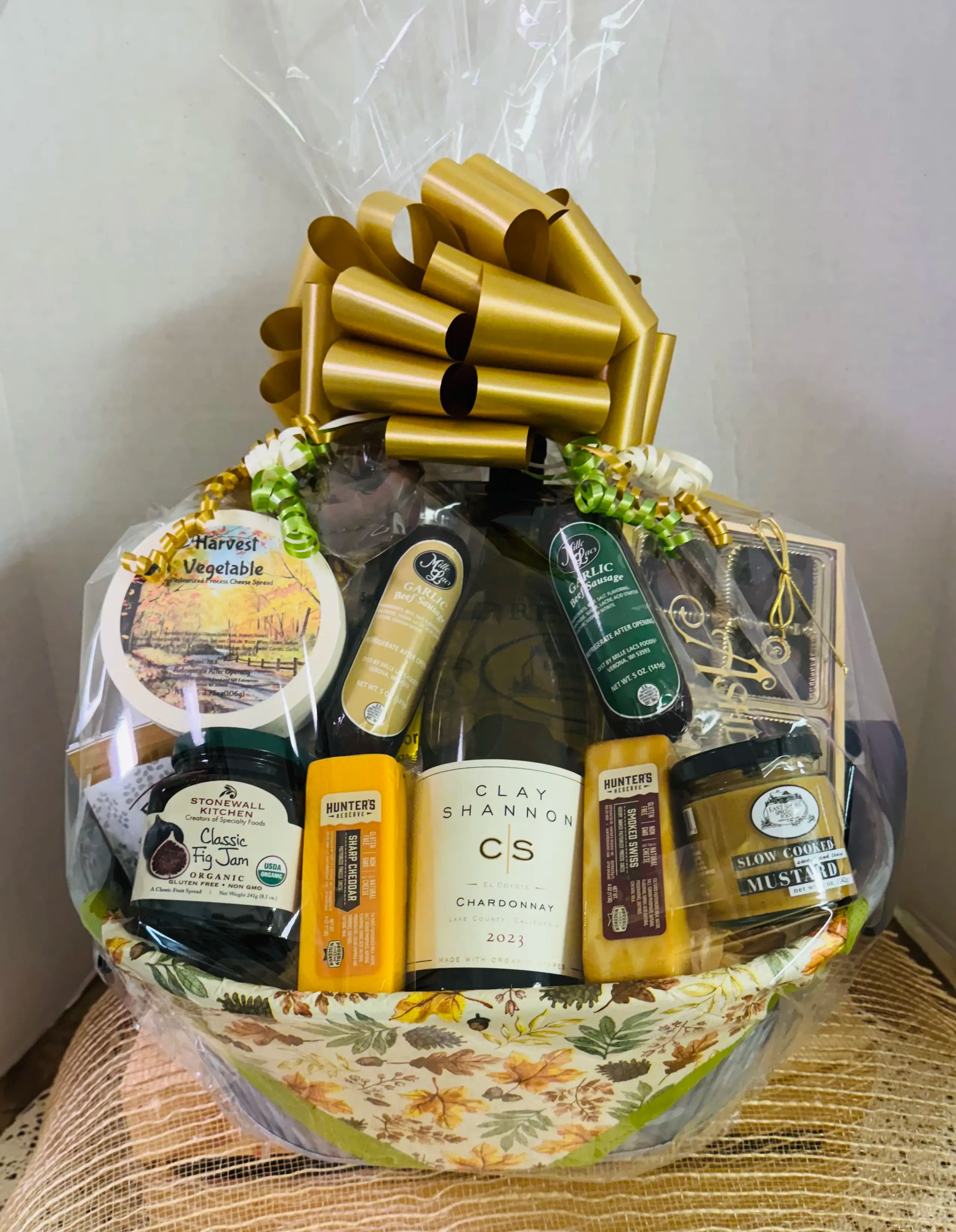 JCF Gourmet Wine & Snacks Gift Basket – Jenny's Gift Baskets